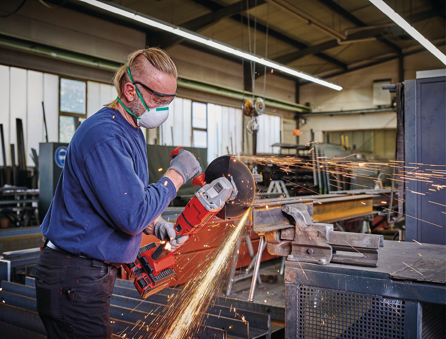 Axxio 36 230 Q Cordless Angle Grinder