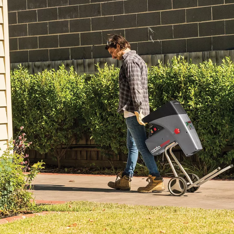 SSH 2440 Electric Silent Shredder